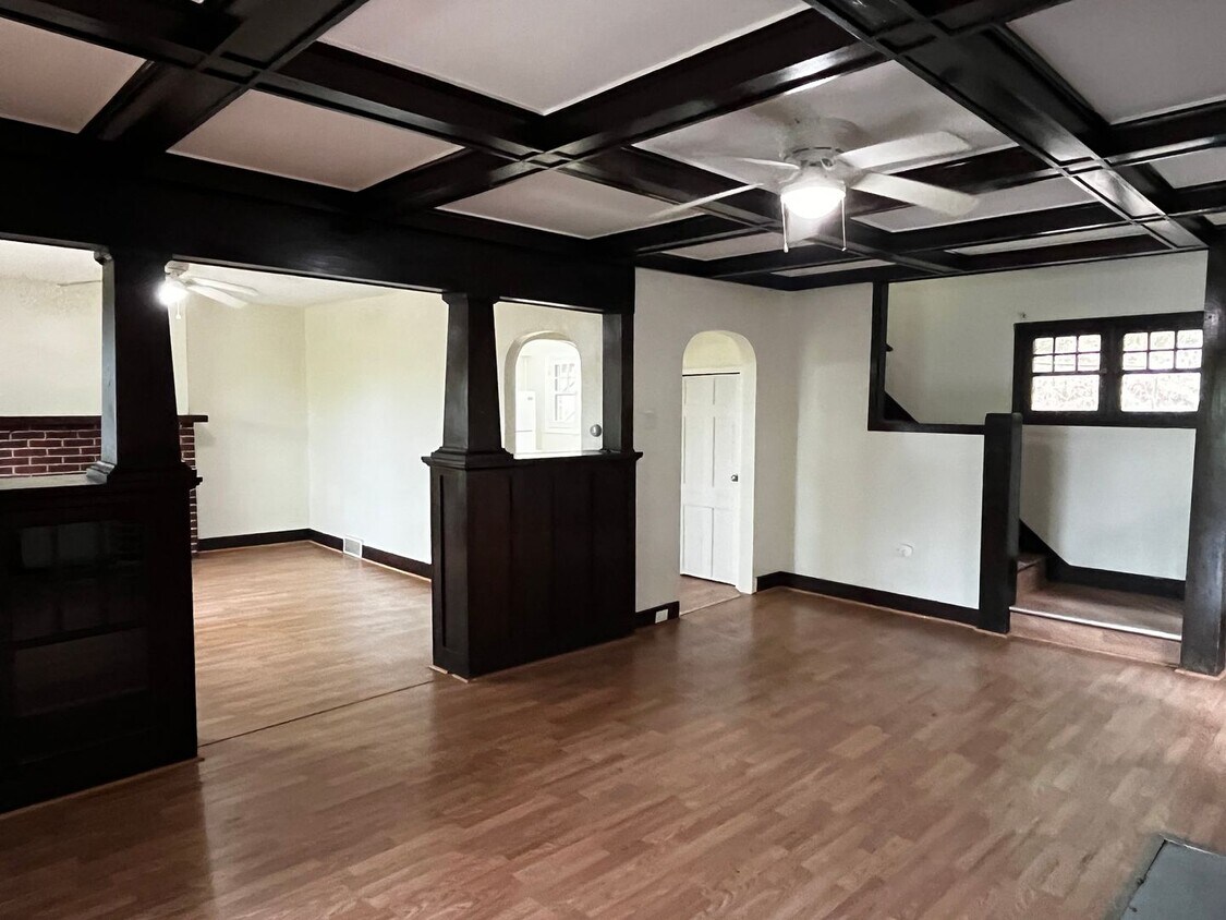 2439 S Braddock Ave, Pittsburgh, PA 15218 - House Rental in Pittsburgh ...