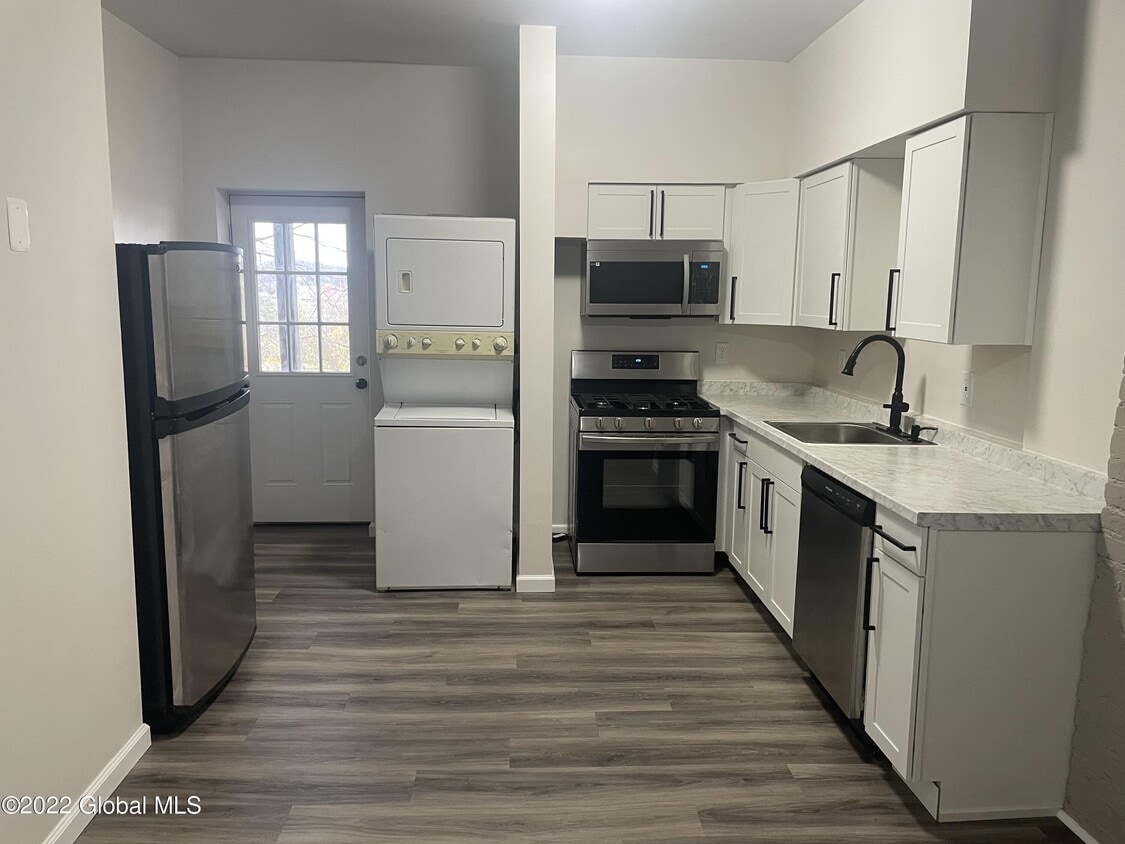 120 Philip St Unit FL 2, Albany, NY 12202 - Room for Rent in Albany, NY ...