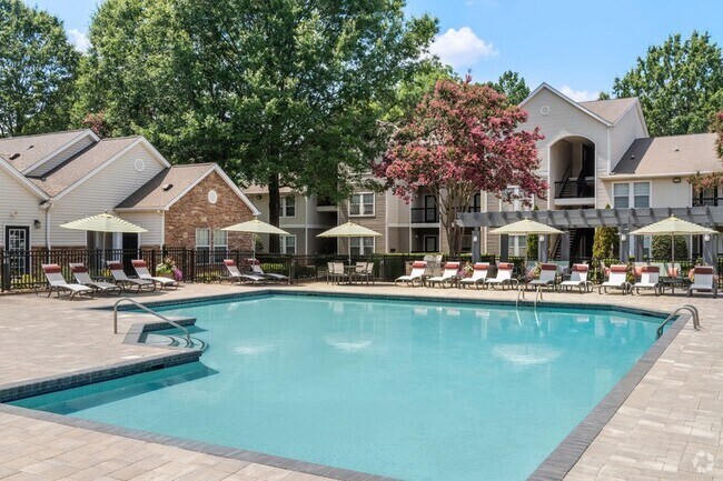 Best Luxury Colonial Village Matthews Apartments for Rent - Matthews ...