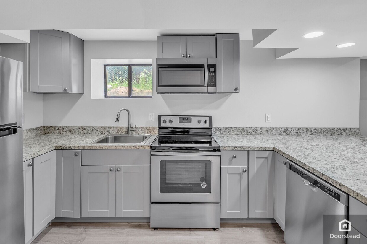 4628 S Chicago St, Seattle, WA 98118 - Townhome Rentals in Seattle WA ...