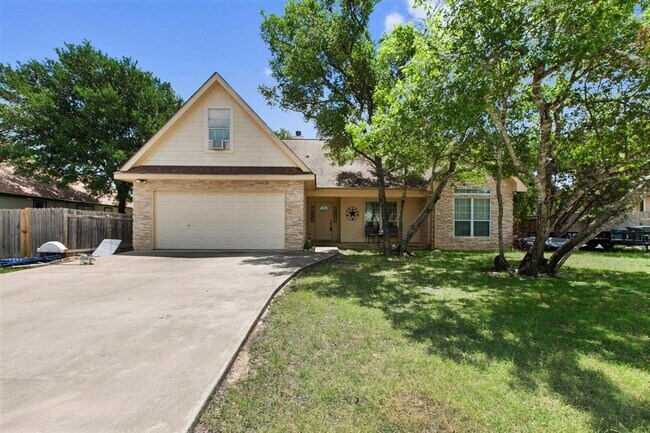 5 Butterfly St, Wimberley, TX 78676 - House Rental in Wimberley, TX ...