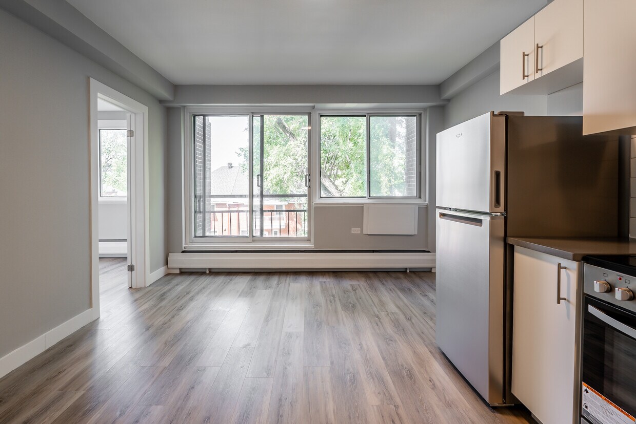Le Hampstead Apartments - 5765 de la Côte-Saint-Luc Montréal, QC ...