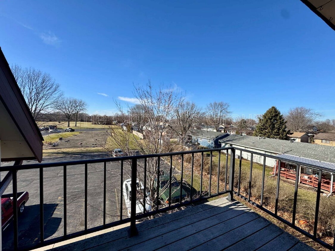 2406 Marquette Rd Unit 5, Peru, IL 61354 - Room for Rent in Peru, IL ...