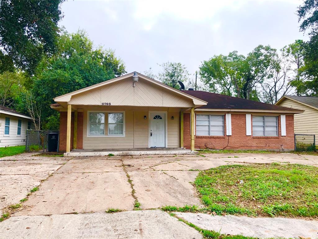 11703 Segrest Dr, Houston, TX 77047 - House Rental in Houston, TX ...