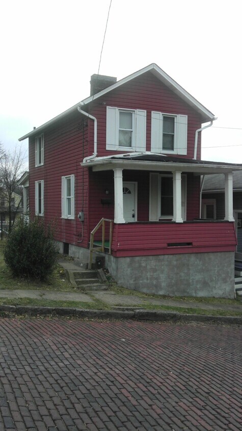 3406 Grover St, McKeesport, PA 15132 - House Rental in McKeesport, PA ...