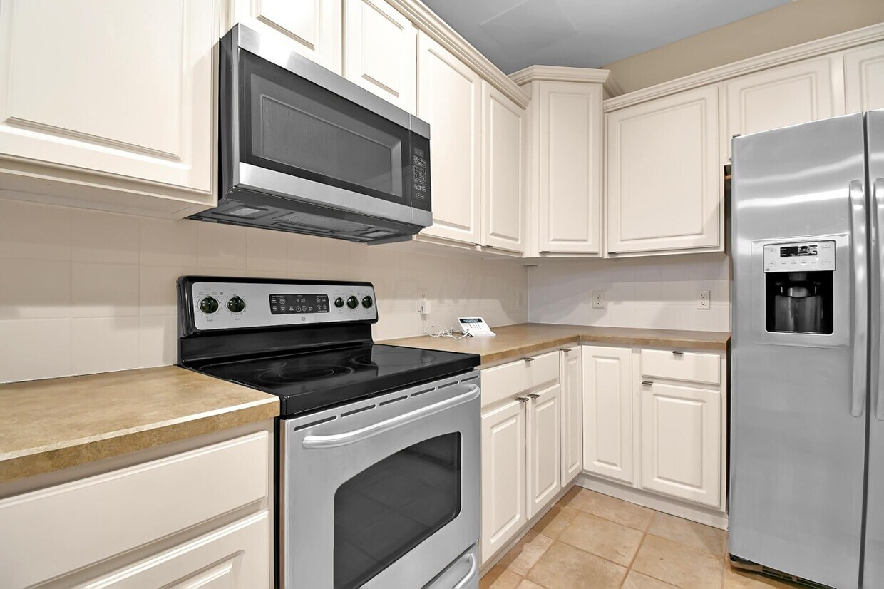 6155 Cenpac Ave Unit 6155 Cenapc Ave, Columbus, OH 43213 - Condo for Rent in Columbus, OH ...