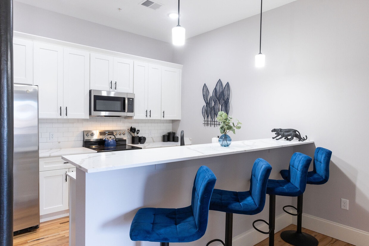 The Lofts at Waumbec Mill - 250 Commercial St Manchester, NH 03101 ...