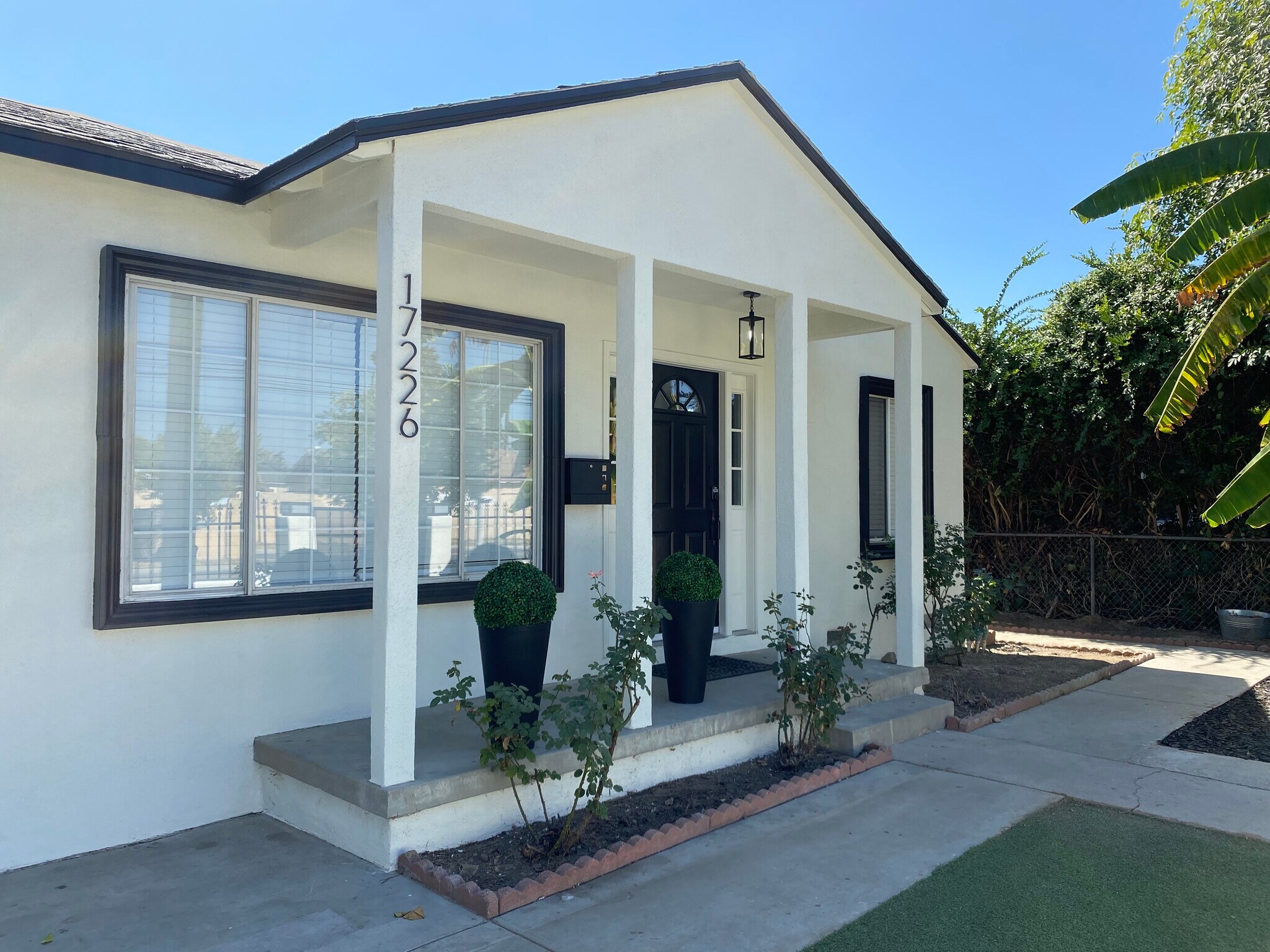 17226 Vanowen St, Los Angeles, CA 91406 - House Rental in Los Angeles ...