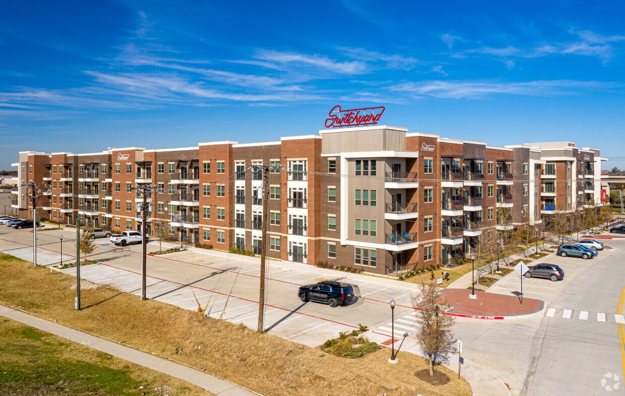 Switchyard Apartments - 1199 N Broadway St Carrollton, TX | Apartments.com