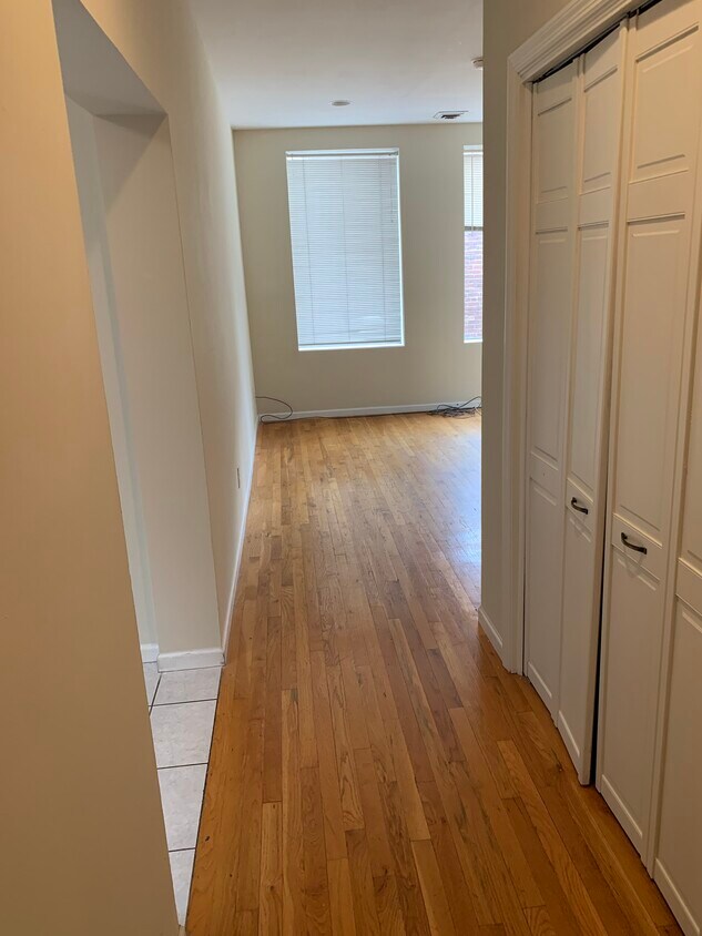 10 s 9th st Unit apt B, Columbia, MO 65201 - Apartments in Columbia, MO ...