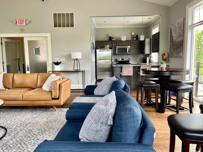 Saddle Brook Apartments - Apartments at N24W24242 Saddle Brook Dr ...