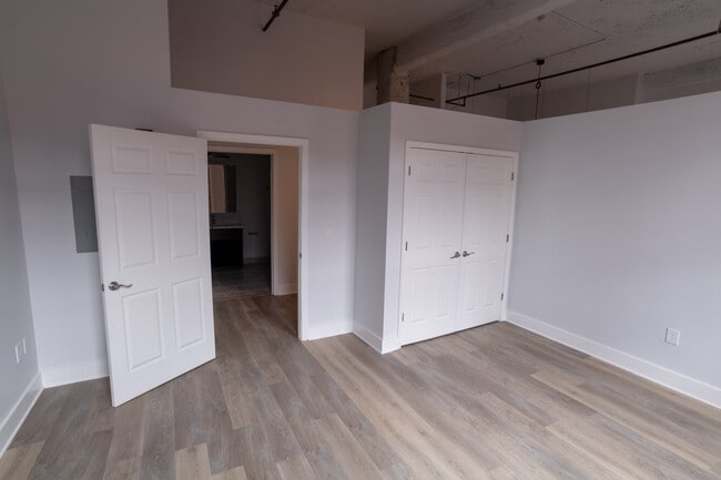 The Cork Factory Lofts - 2349 Railroad St Pittsburgh, PA - Apartments ...