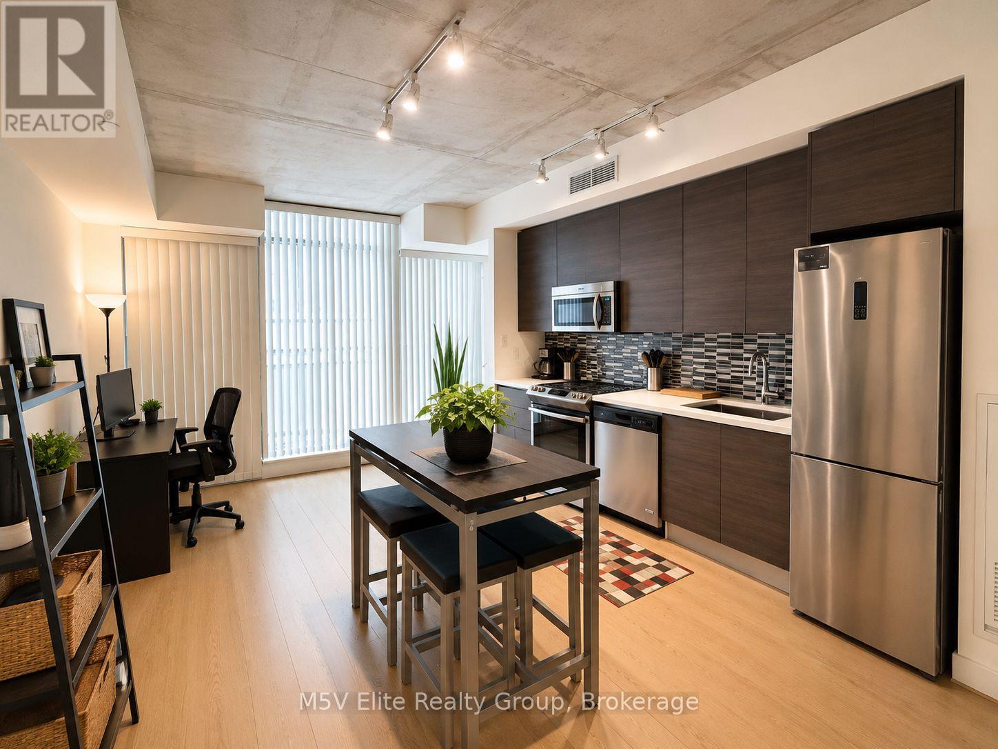 111 Bathurst St Unité 426, Toronto, ON M5V 0M9 - Appartement à Louer à ...