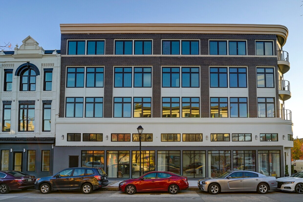 The Chelsea - 601 S Broadway Baltimore, MD 21231 | Apartments.com