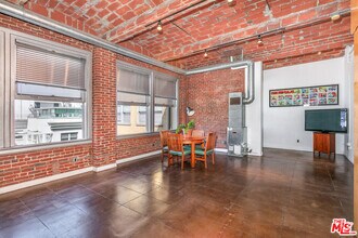 Historic Downtown LA Apartments for Rent with a Living Room - Los ...