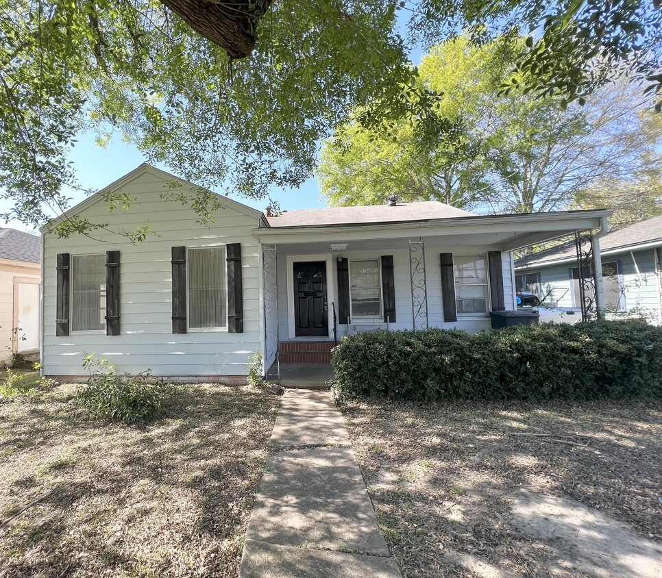 6461 Monroe St, Groves, TX 77619 - House Rental in Groves, TX ...