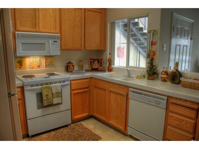 Plaza Club Apartments Salinas Ca 93906