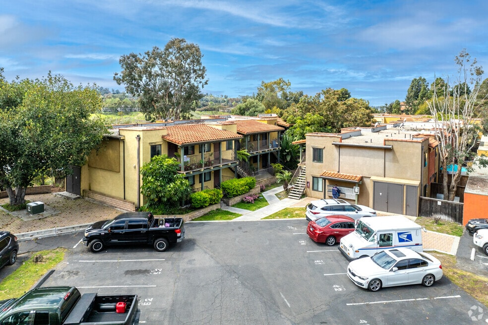 Apartments for Rent with High Ceilings Near North Oceanside Terrace ...