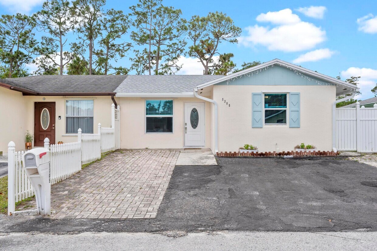 5305 Cannon Way, West Palm Beach, FL 33415 - House Rental in West Palm ...