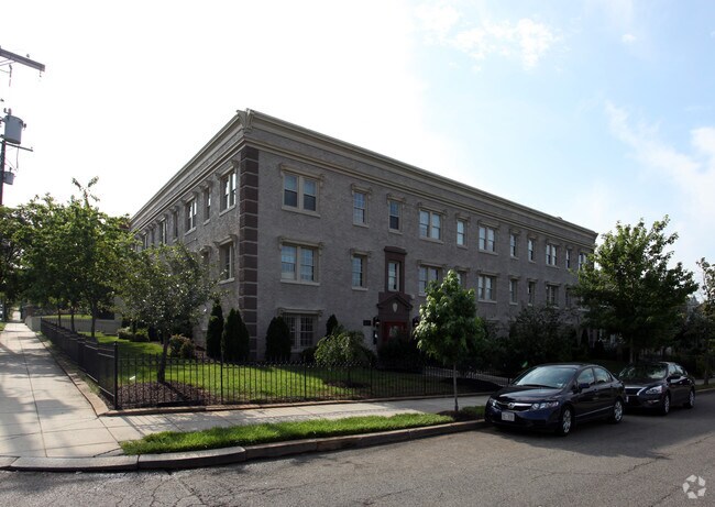 The Edgewood Rentals - Washington, DC | Apartments.com