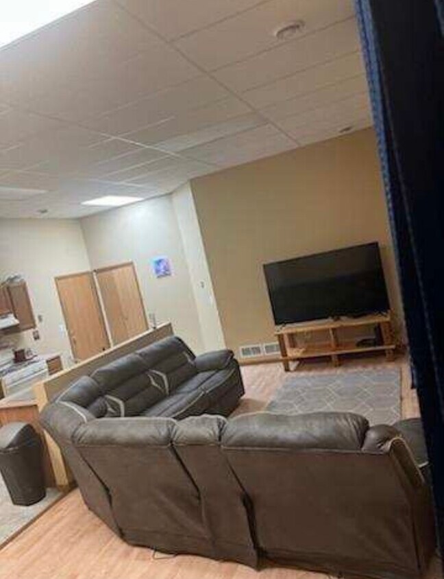 104 W Main St Unit 2, Belle Plaine, MN 56011 - 104 W Main St Belle ...