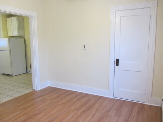 38 Graham St Unit 201, Biddeford, ME 04005 - Condo for Rent in ...