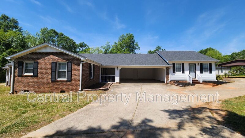 1022 Martin Dr, Greer, SC 29651 - House Rental in Greer, SC ...