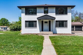 Cheap Colonial Village Houses for Rent - Mounds View, MN