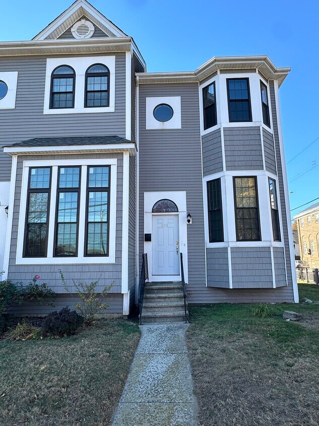 843 Park Ave Unit 843, Bridgeport, CT 06604 - Condo for Rent in ...