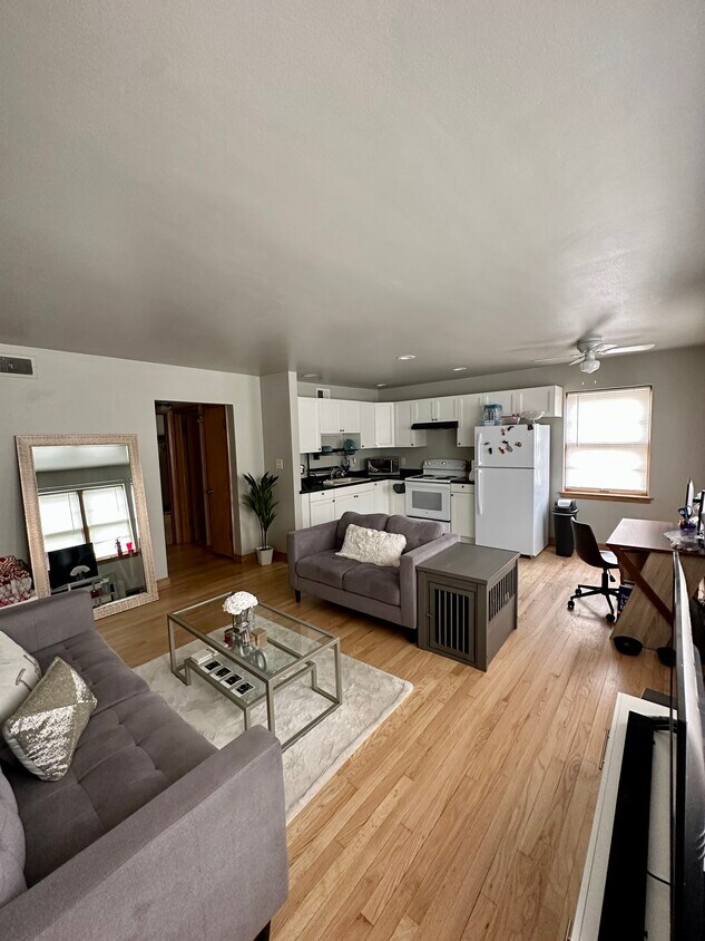 6920 W Center St Unit 2, Milwaukee, WI 53210 - 6920 W Center St ...