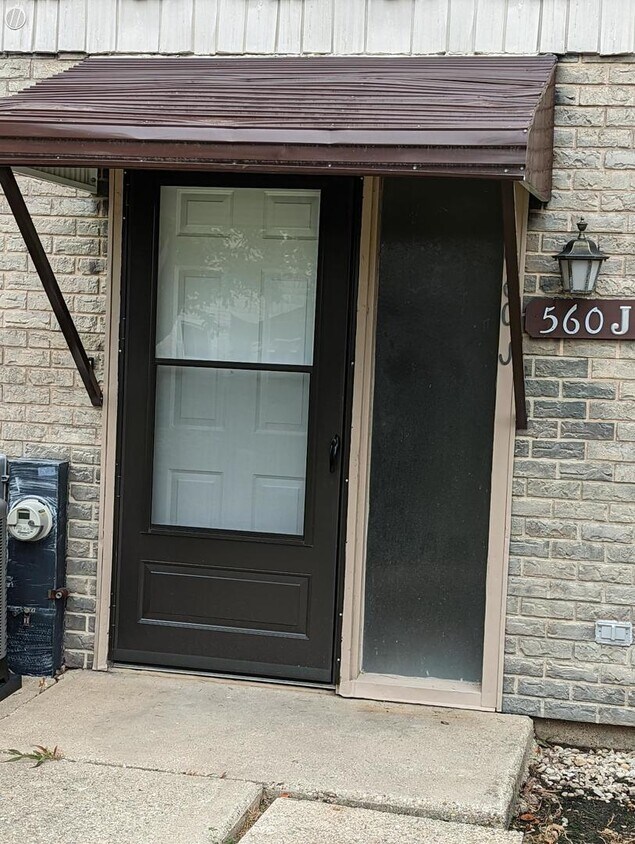 560 W Lodge Trail, Wheeling, IL 60090 - Townhome Rentals in Wheeling IL ...