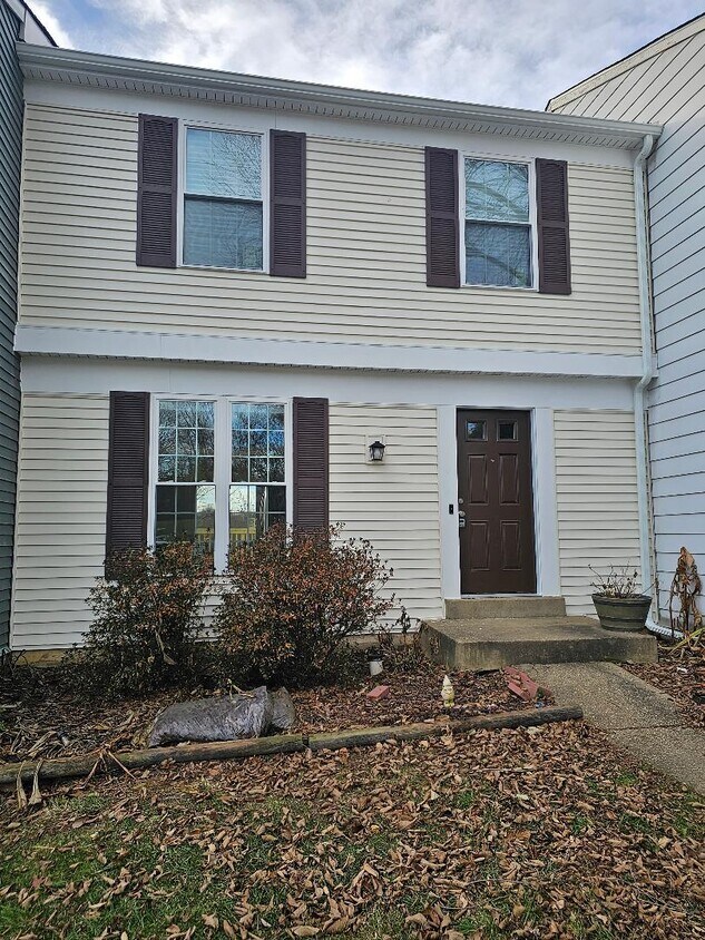 9222 Sandy Lake Cir, Gaithersburg, MD 20879 - Townhome Rentals in ...