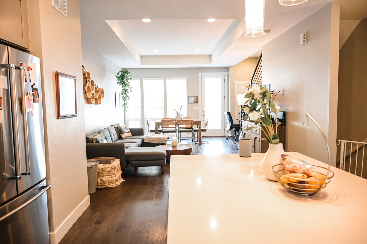 2858 W Parkside Pl, Denver, CO 80221 - Townhome Rentals in Denver CO ...