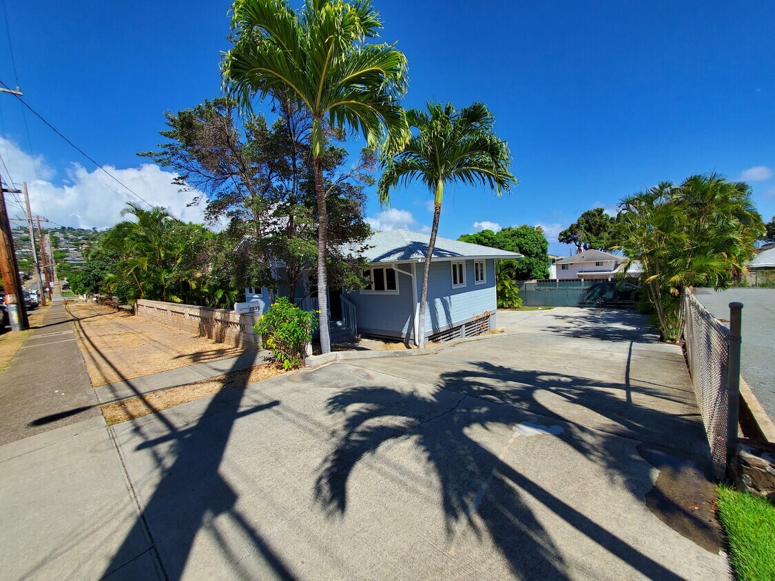 1231 Wilhelmina Rise, Honolulu, HI 96816 - House Rental in Honolulu, HI ...