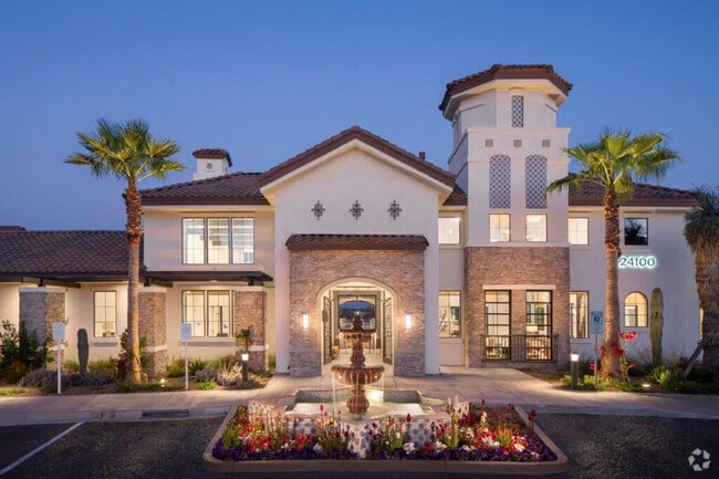 Deer Valley - Phoenix, AZ: Neighborhood Guide | Apartments.com