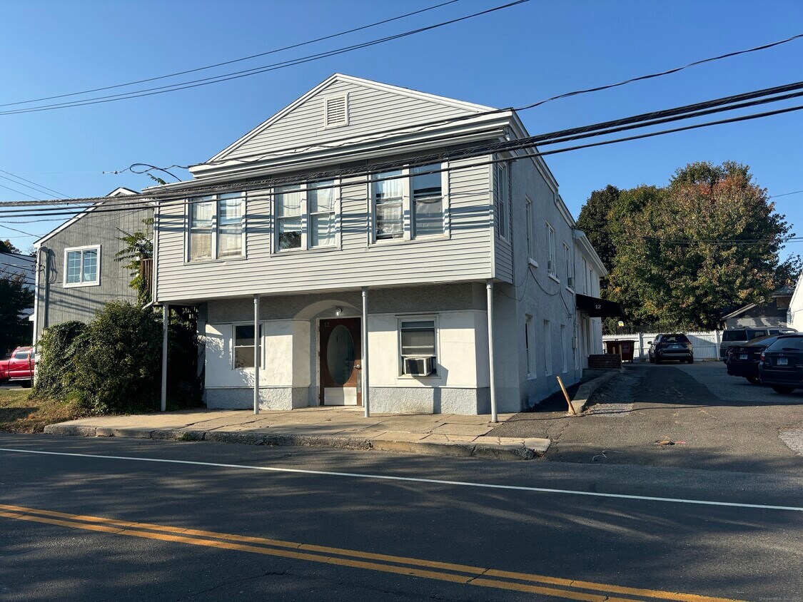 12 Broad St, Norwalk, CT 06851 - Room for Rent in Norwalk, CT ...