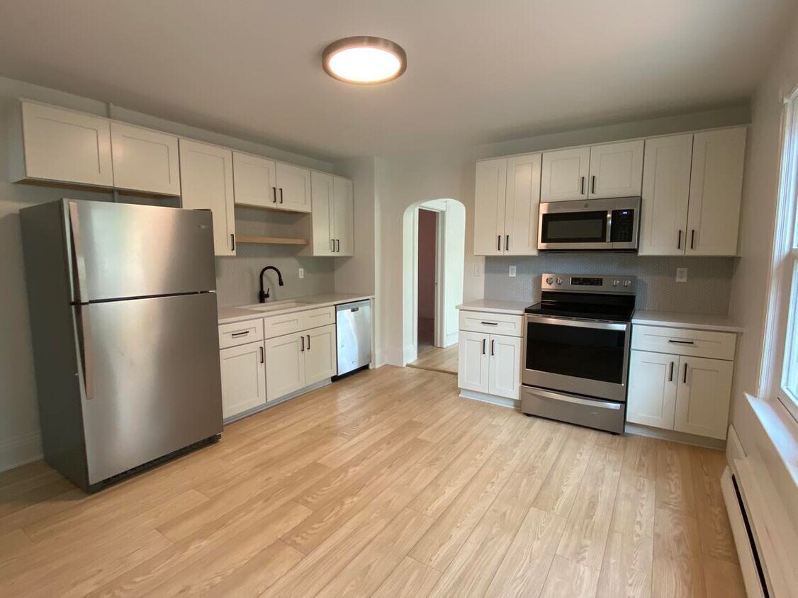 776 Magnolia Ave E Unit 1