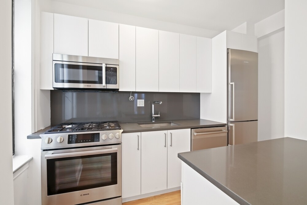 301 E 21St St Unit 13M, New York, NY 10010 | Apartments.com