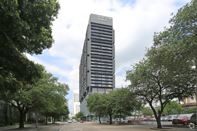 Houston House Apartments - Houston, TX | Apartments.com