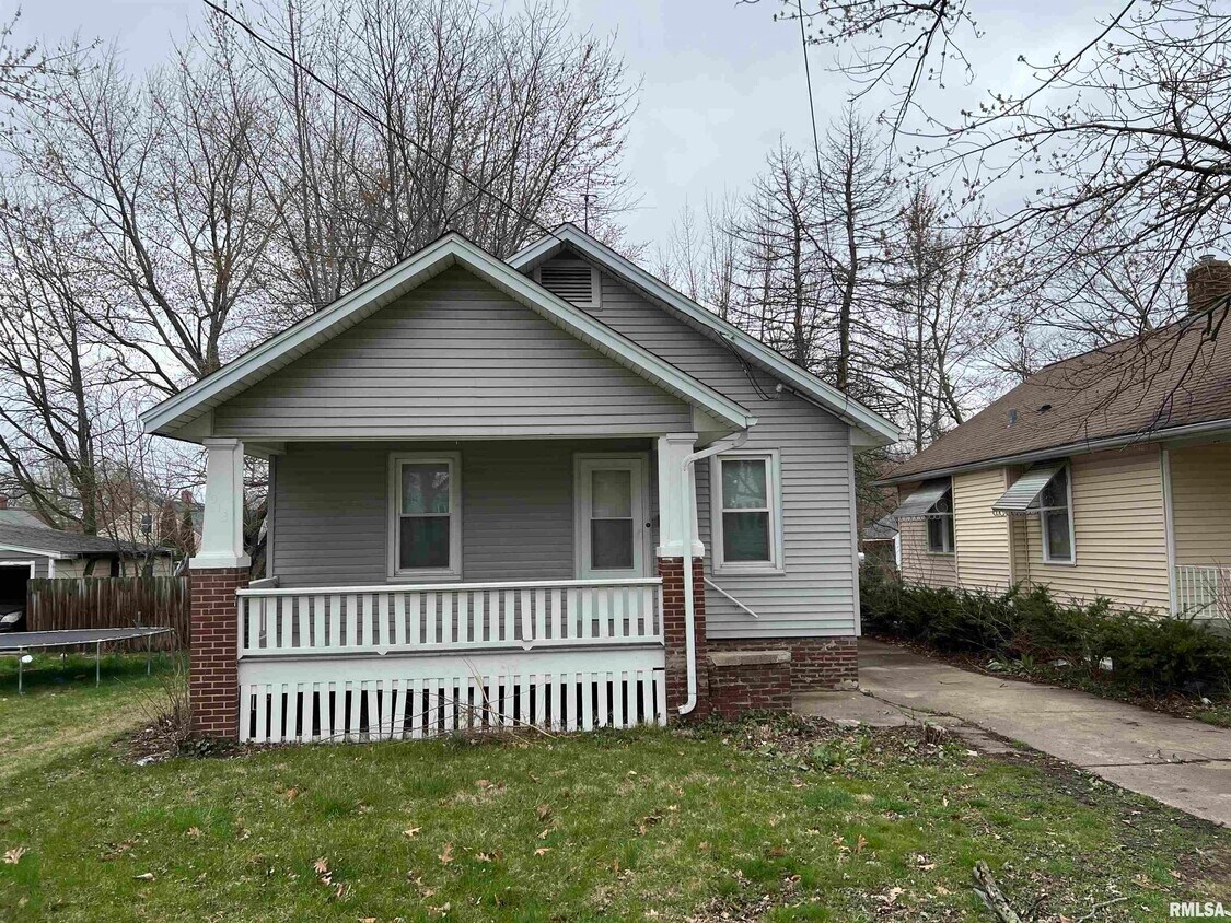 1013 E Willcox Ave, Peoria, IL 61603 - House Rental in Peoria, IL ...