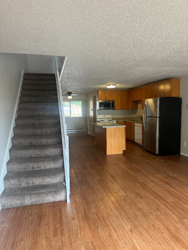 308 Summit Ave N Unit 2, Kent, WA 98030 | Apartments.com