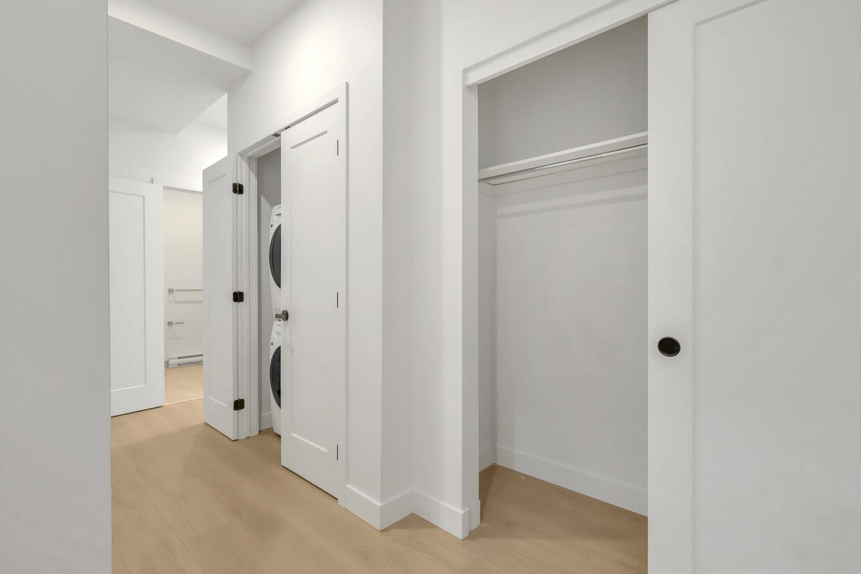 6037 Boul De Maisonneuve O, Montréal, QC H4A 0B5 Appartements - 6037 ...