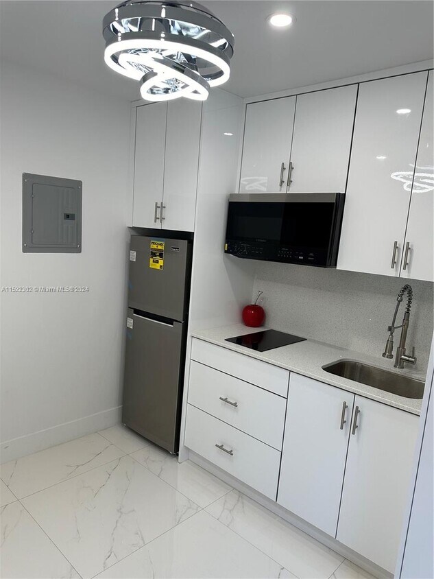 10831 NE 10th Ave, Biscayne Park, FL 33161 - House Rental in Biscayne ...