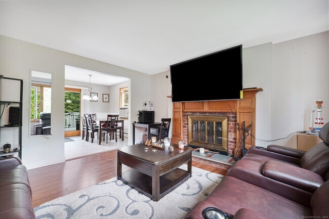 237 Long Swamp Rd, Wolcott, CT 06716 - House Rental in Wolcott, CT ...