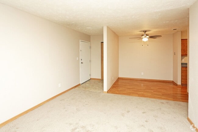 Hidden Bluffs Apartments - Apartments in Council Bluffs, IA ...