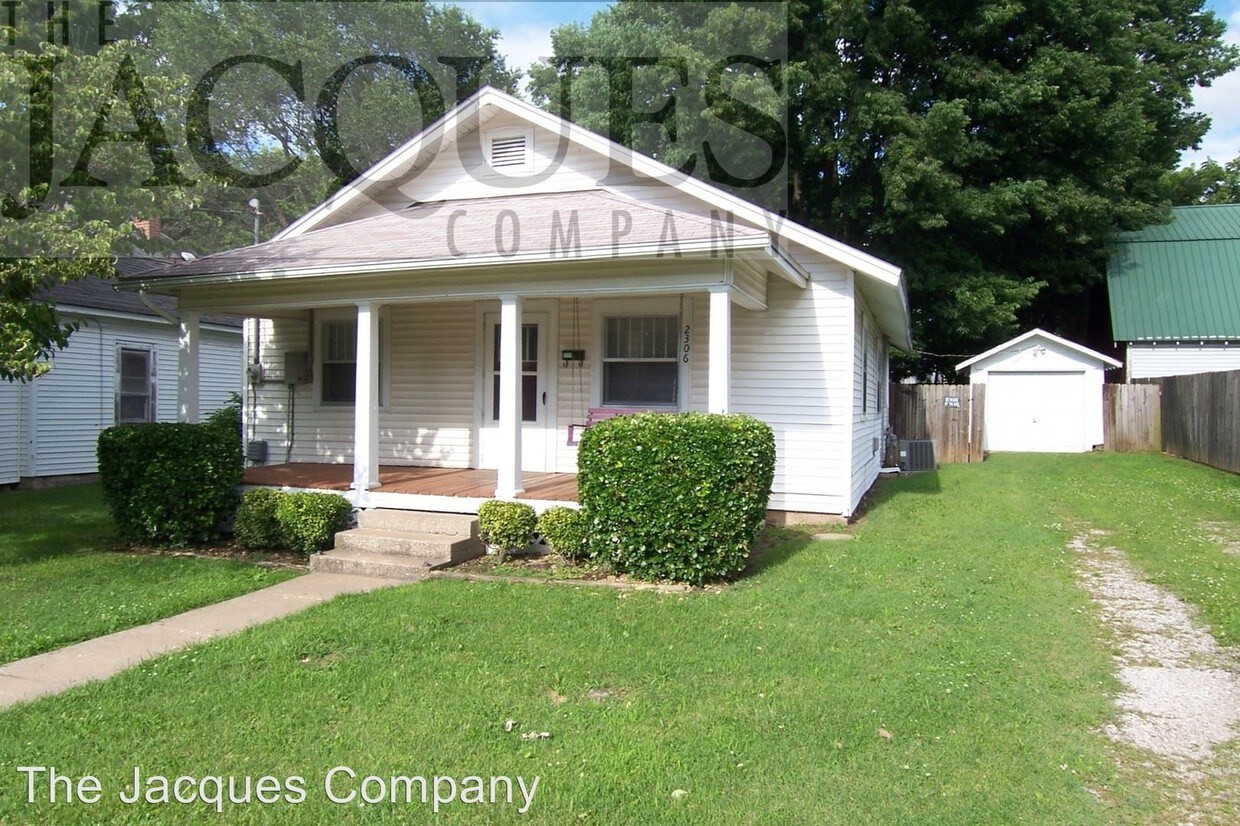 2306 N Travis Ave, Springfield, MO 65803 - House Rental in Springfield ...