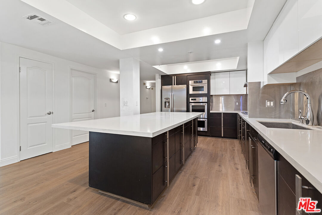 11099 Ophir Dr Unit 103, Los Angeles, CA 90024 - Room for Rent in Los ...