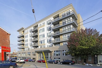 Flats on Fifth Rentals - Pittsburgh, PA | Apartments.com