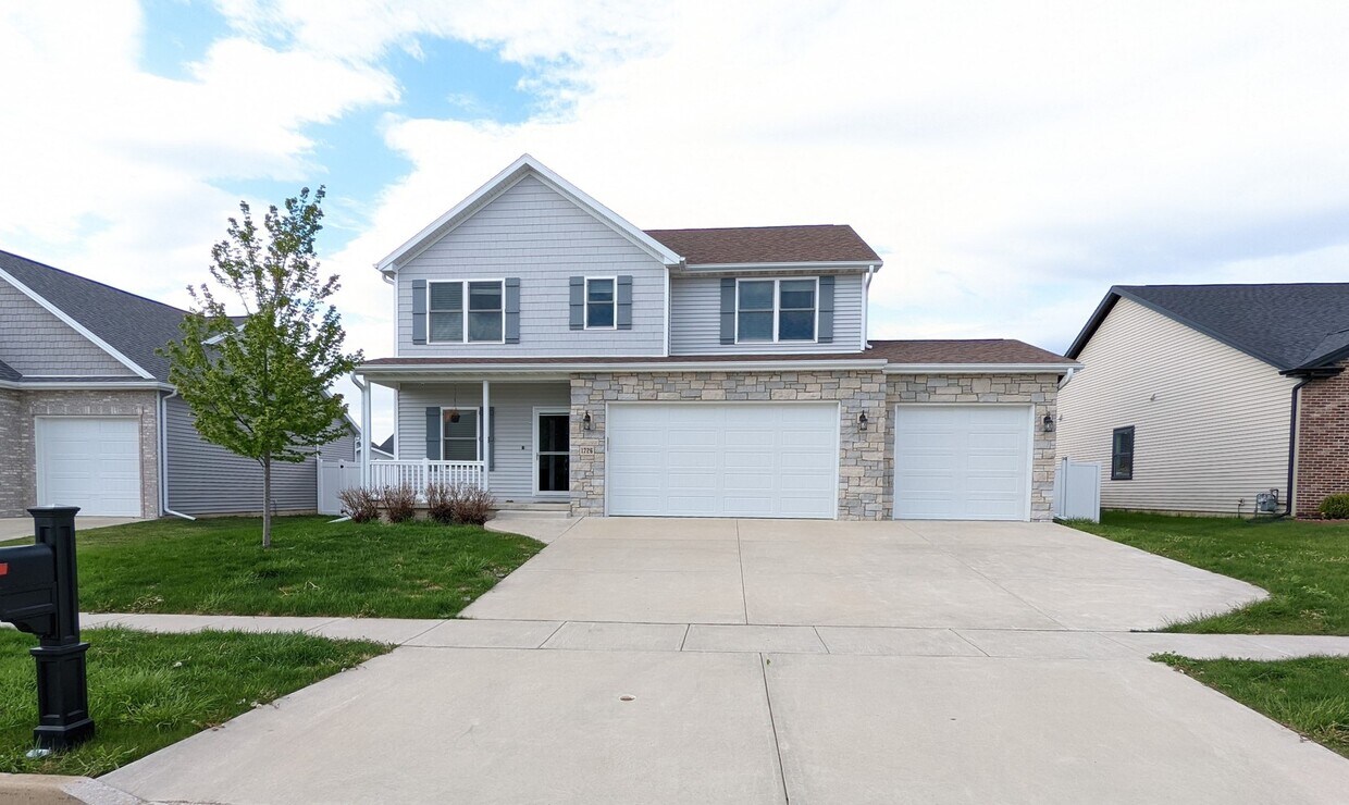1726 Eide Rd, Bloomington, IL 61704 - House Rental in Bloomington, IL ...