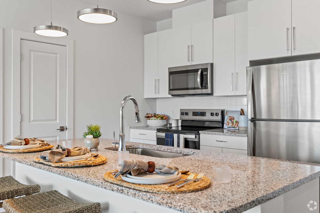 Ivy Heights - 7013 E William Cannon Dr Austin, TX 78744 | Apartments.com